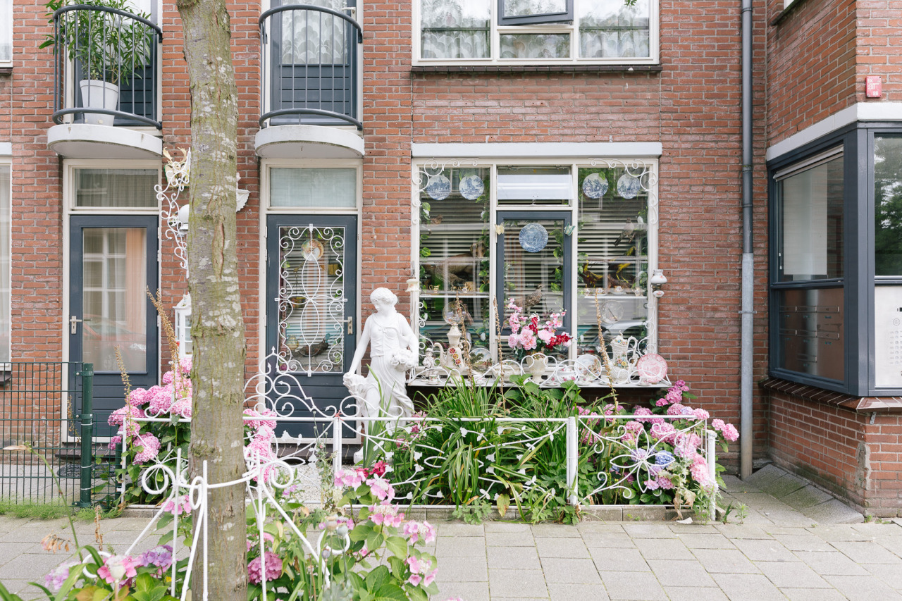 Dutch front yards – what you see is what you get! – Urban Street Diving